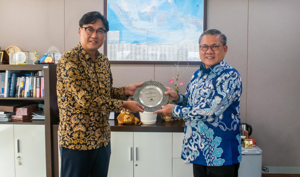 5th Years Appreciation Customer Loyalty Award - Bank Shinhan x Jaringan ...