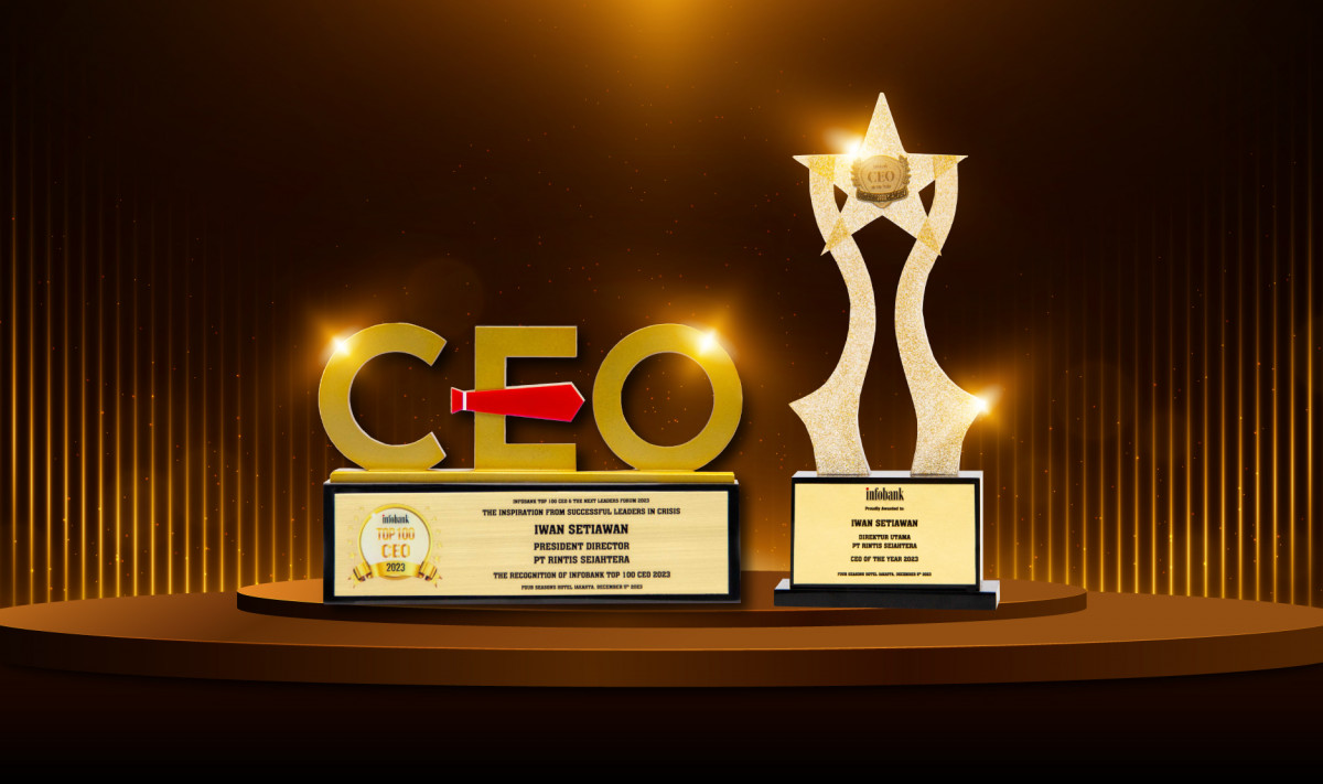 IWAN SETIAWAN RAIH DUA PENGHARGAAN DALAM INFOBANK “TOP 100 CEO 2023”